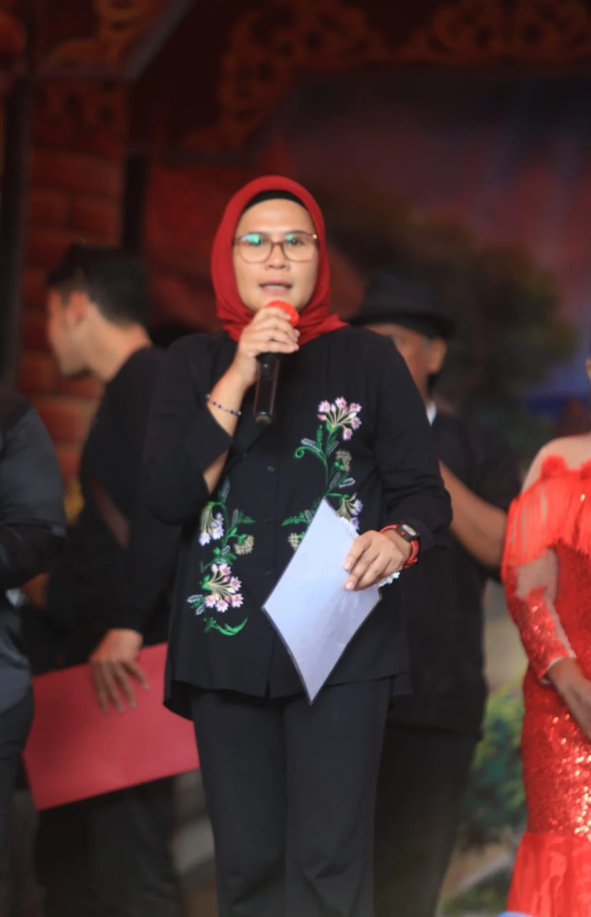 Plesetkan Dokmaru, Lucky Hakim Tuai Kritikan – Kliksatu.com